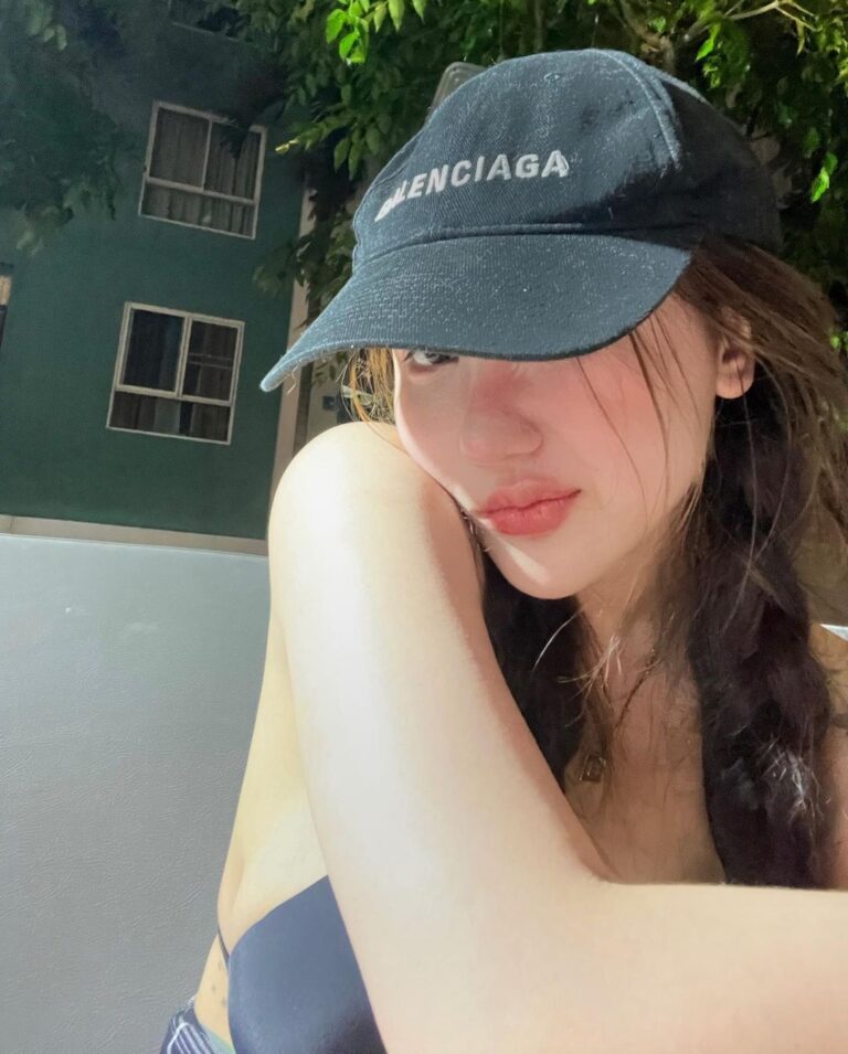 น้องบาร์บี้Kanya Bunloed OnlyFans สุดเซ็กซี่ น่ารัก สาวแว่นน่าโดนขย่ม